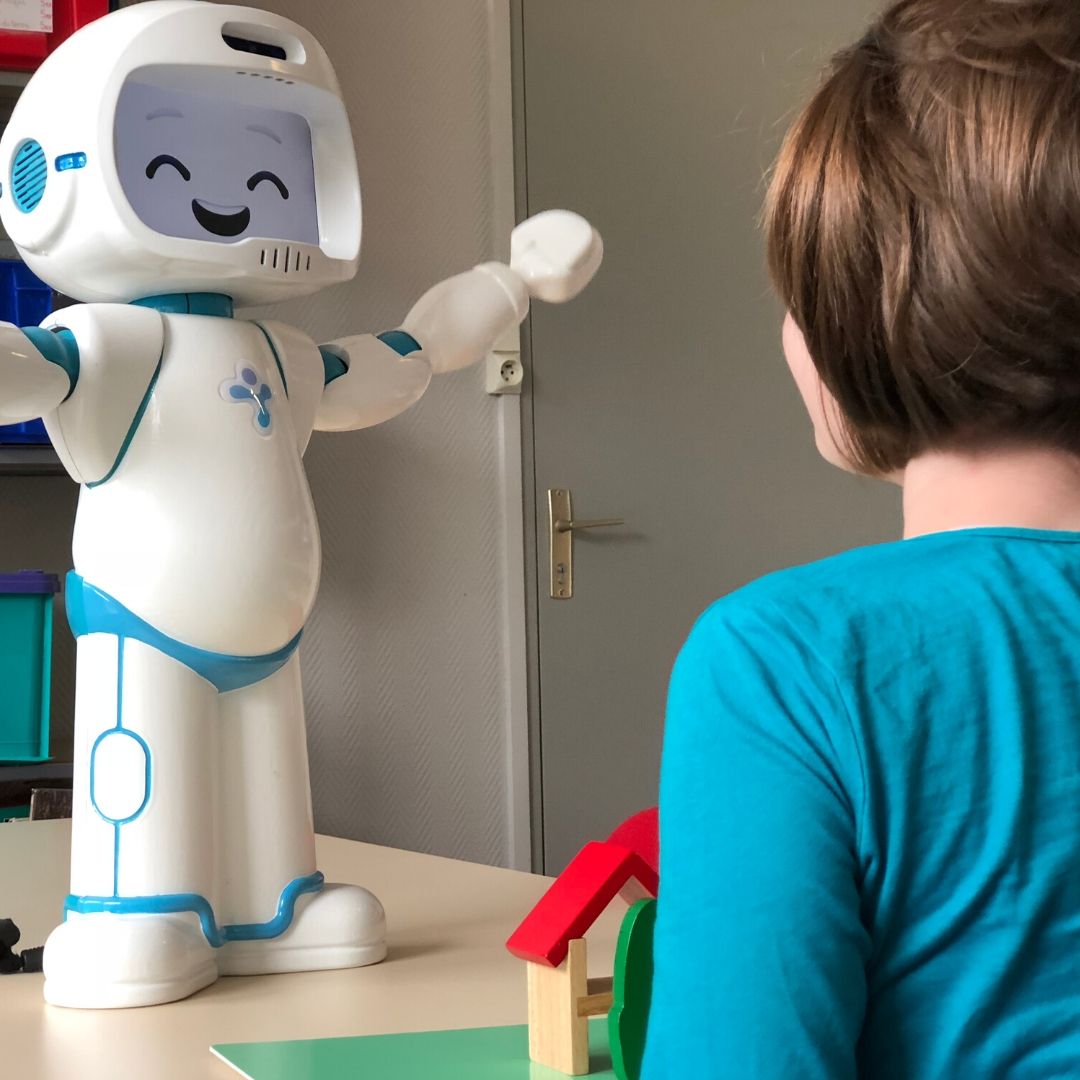 QTrobot-robot for autism education for home