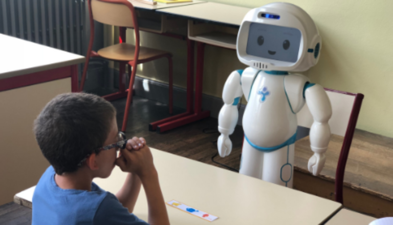 6 months of speech therapy for children with autism using QTrobot