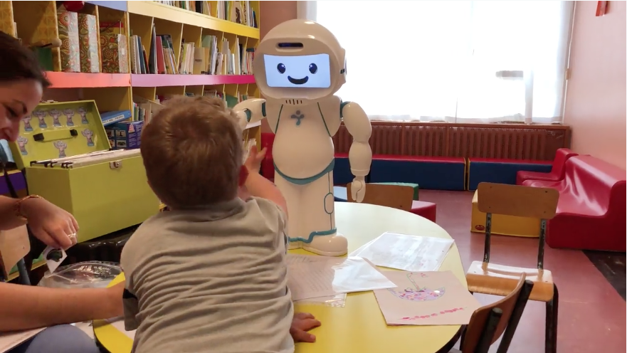 Why do children with autism learn better from robots? - LuxAI S.A.